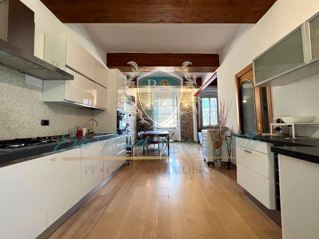 Quadrilocale via Incoronata, Centro Storico, Lodi