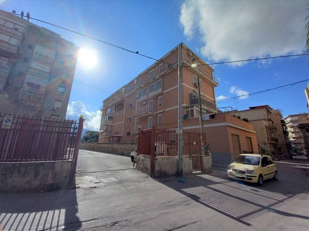 Vendita Appartamento Palermo. Quadrilocale in via Anapo 41. Buono stato ...
