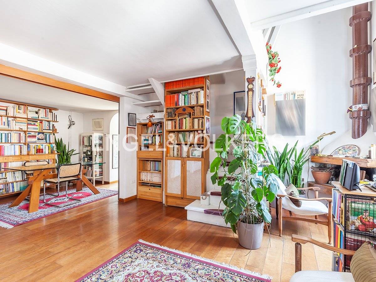 Trilocale via dei Vascellari, Trastevere, Roma