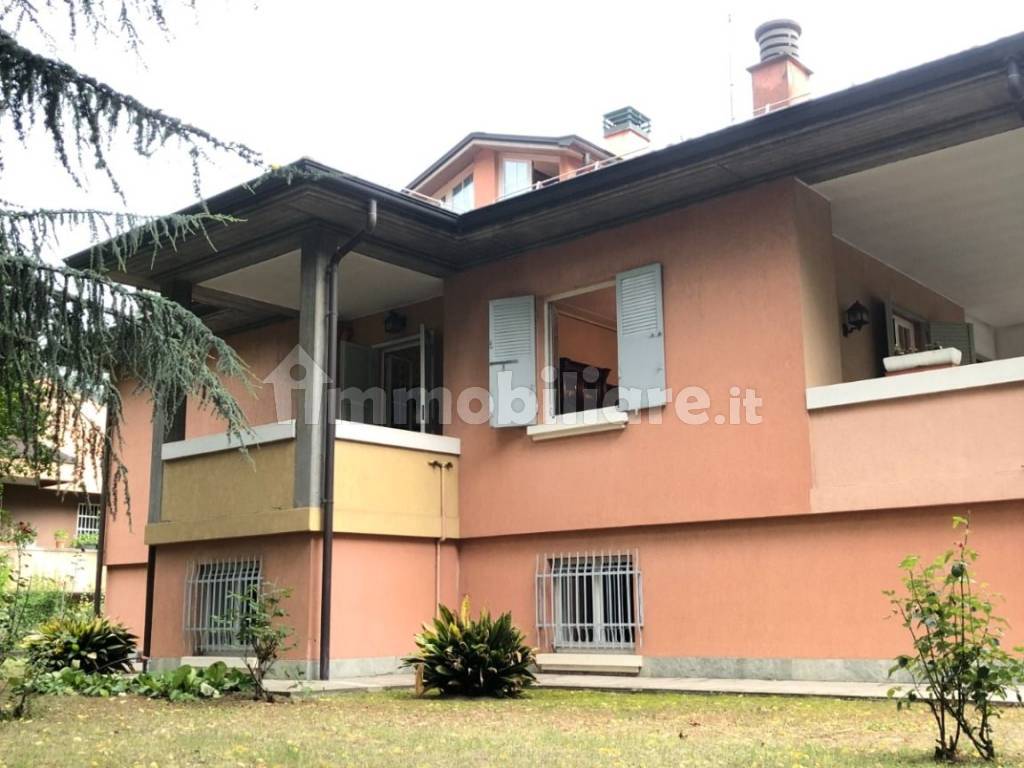 Vendita Villa unifamiliare in via Giuditta Sidoli Parma. Buono stato ...