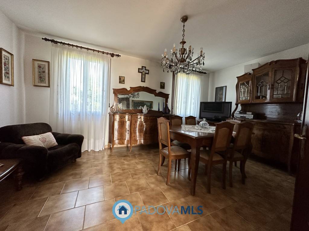 Vendita Villa unifamiliare in via Casette Conselve. Buono stato, posto ...