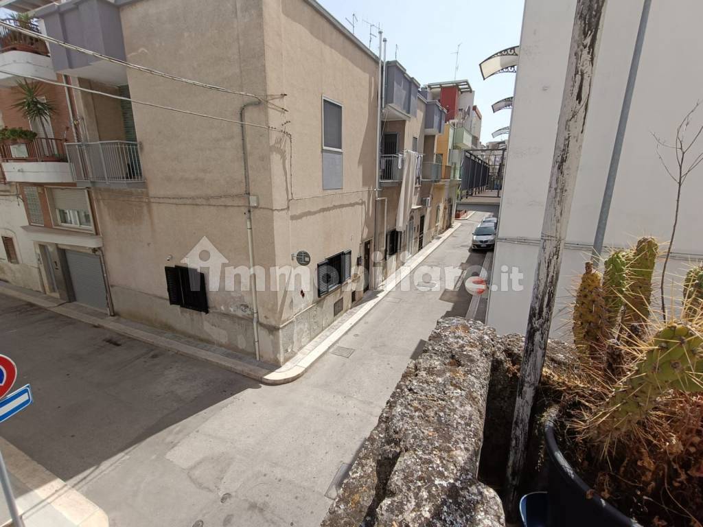 Vendita Appartamento Modugno. Trilocale in via dei Mille 60. , rif ...