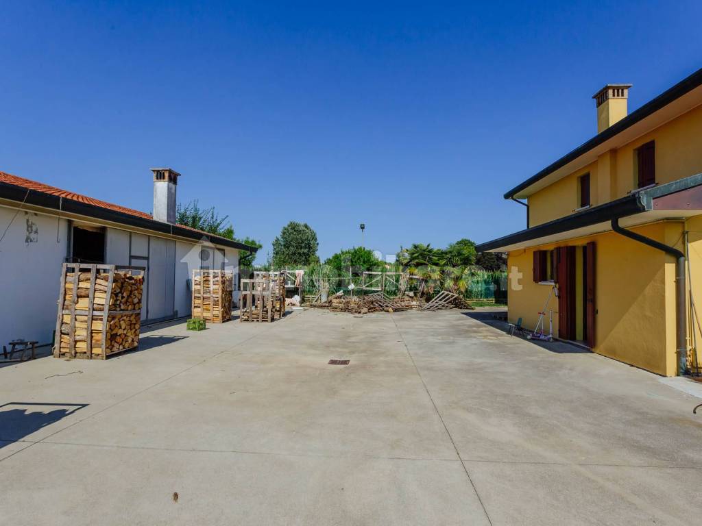 Vendita Villa unifamiliare in via Campagnon 60 Agna. Ottimo stato ...