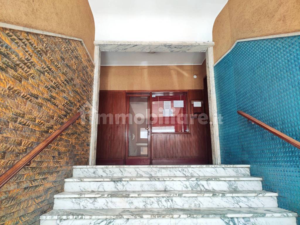 Vendita Appartamento Roma. Bilocale in via Rocca Priora 56. Buono stato ...