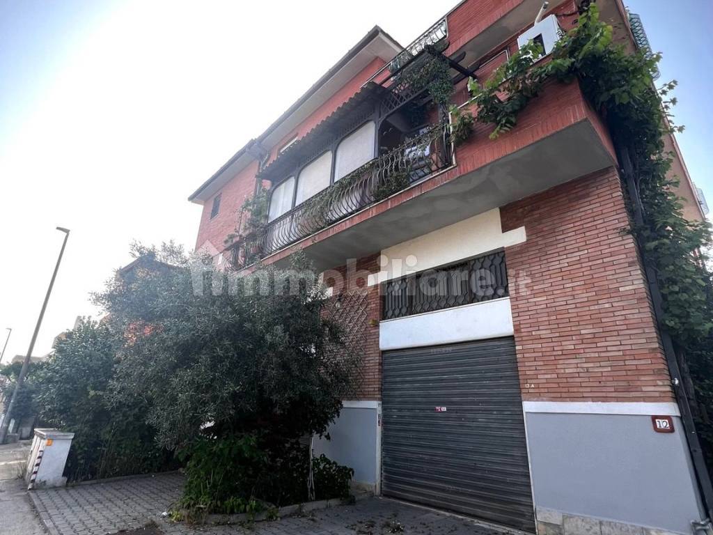 Vendita Appartamento Roma. Trilocale in via Prospero Intorcetta 12 ...