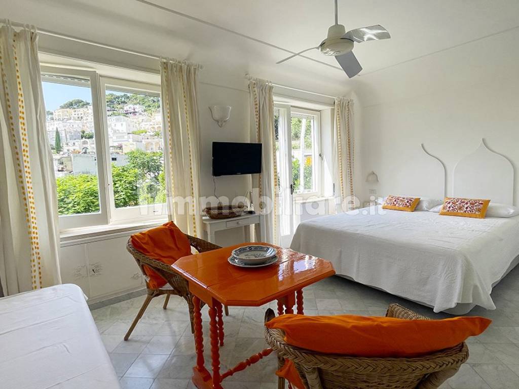 Affitto Appartamento Capri. Monolocale in via Padre Reginaldo Giuliani ...