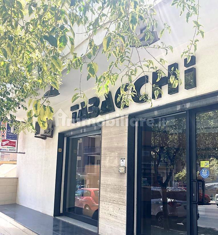 Tabaccheria in Vendita