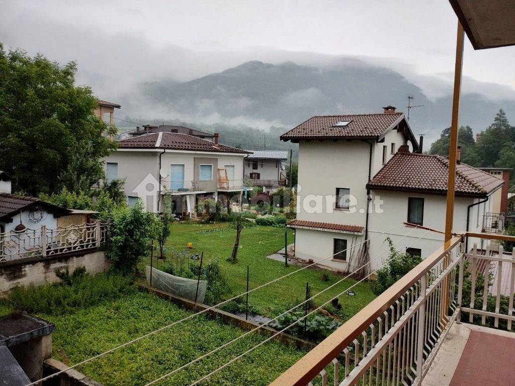 Affitto Appartamento Demonte. Quadrilocale in piazza Renzo Spada. Buono ...