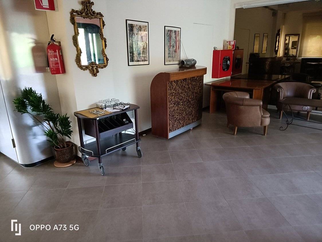 Locale commerciale in Vendita