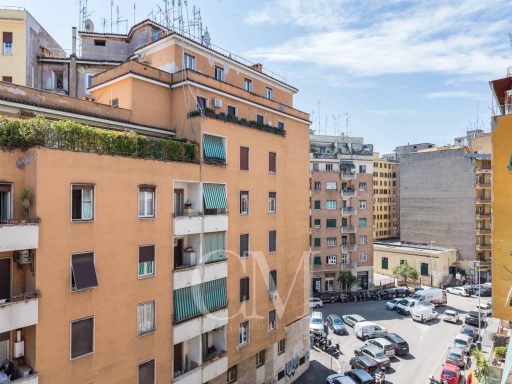 Vendita Appartamento Roma. Quadrilocale in via Fezzan. Da ristrutturare ...