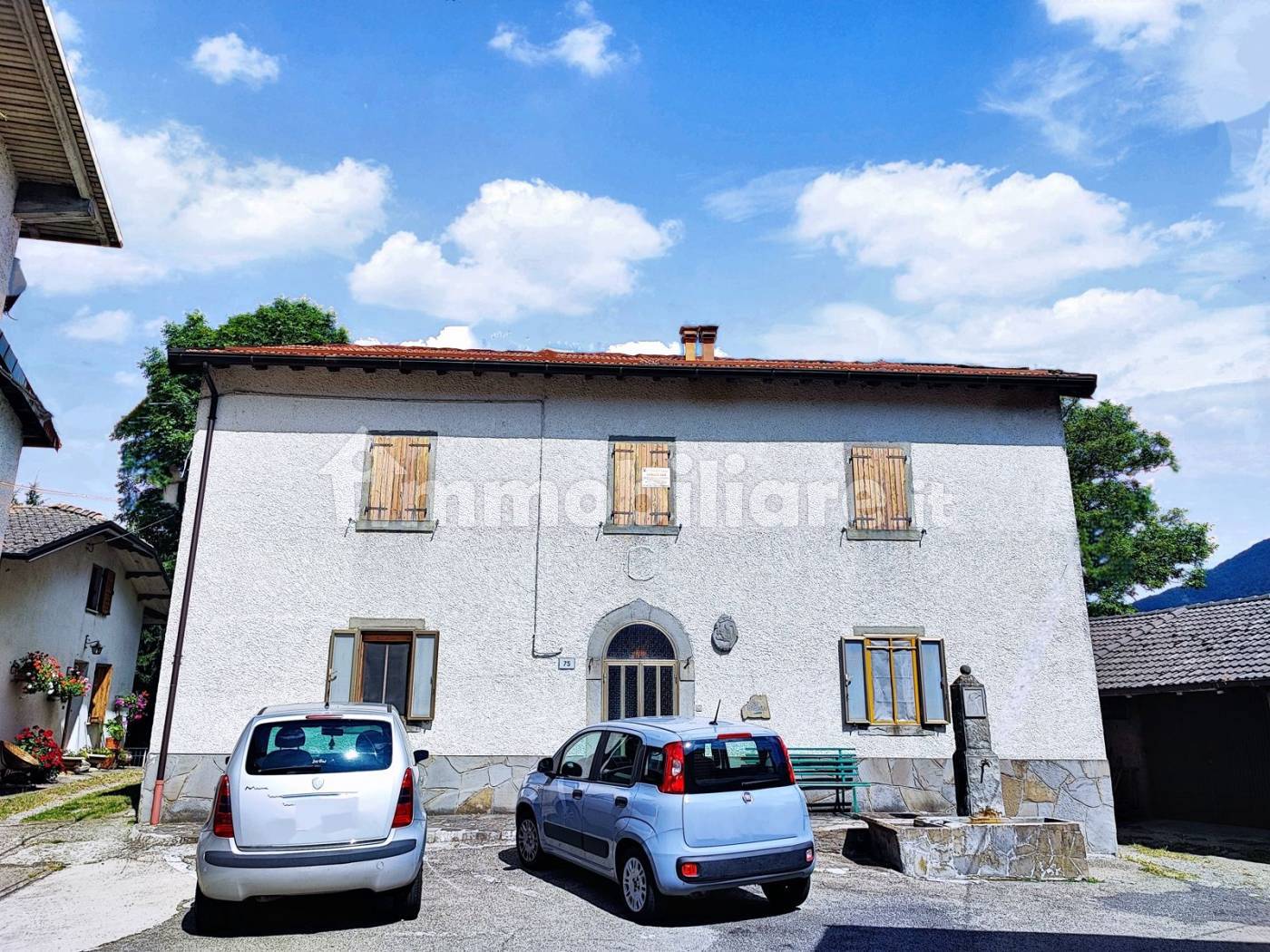 Appartamento piazza dei Falchi 71, Fanano