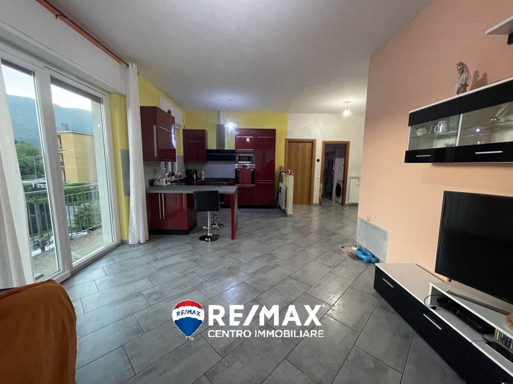 Vendita Appartamento Arcisate. Trilocale in via B. Giacomini. Buono ...