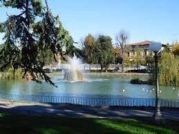 Locale commerciale in Vendita