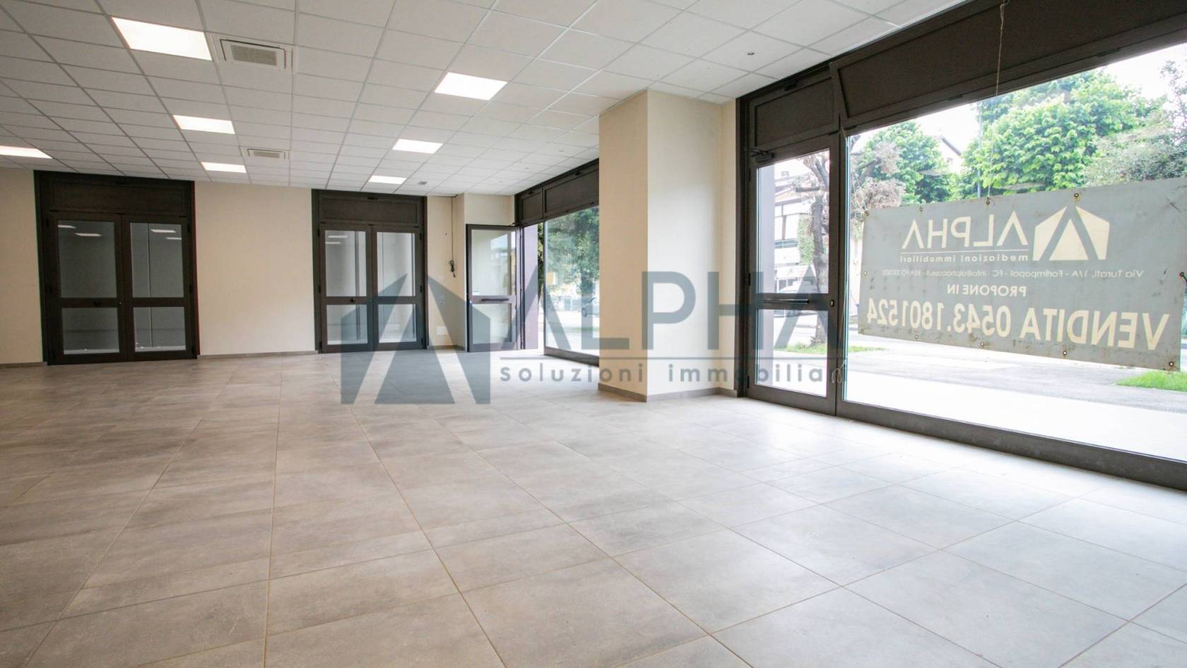 Attività commerciale in Vendita