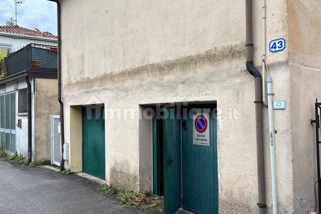 Garage - Box in Vendita