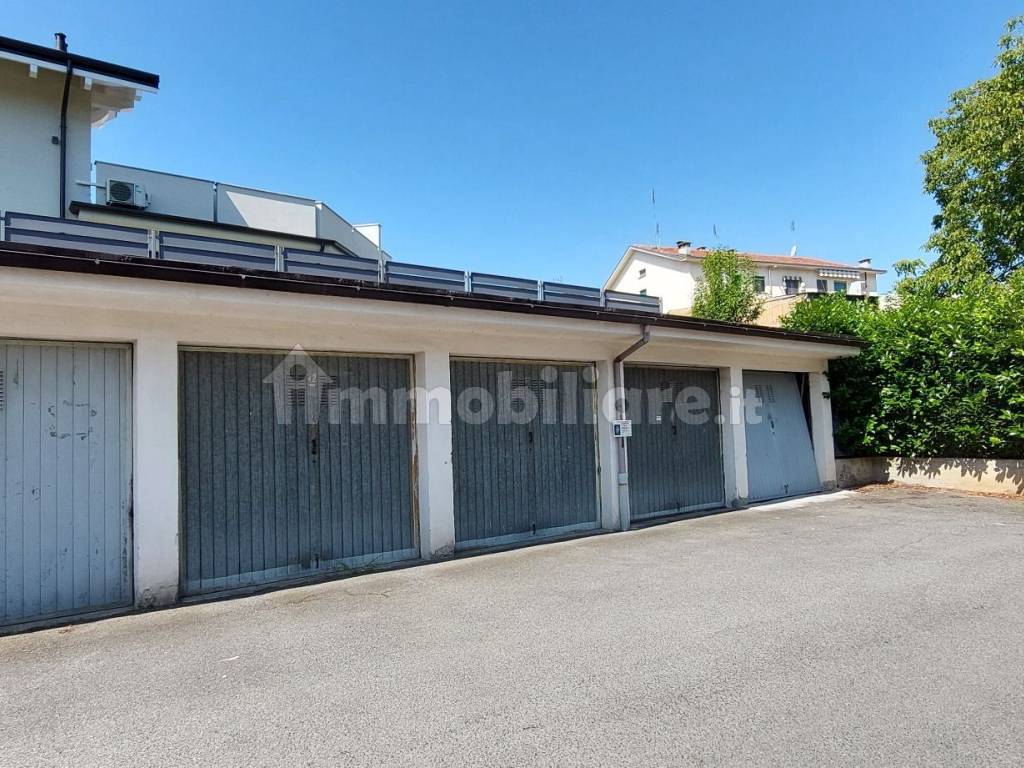 Garage - Box via Tiro a Segno, Rivarolo Canavese, Rif. 104997573 ...