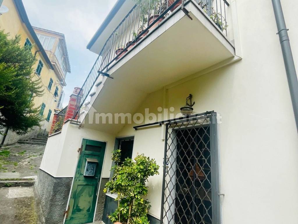 Vendita Villa bifamiliare in via Domenico Carro Lerici. Da ...