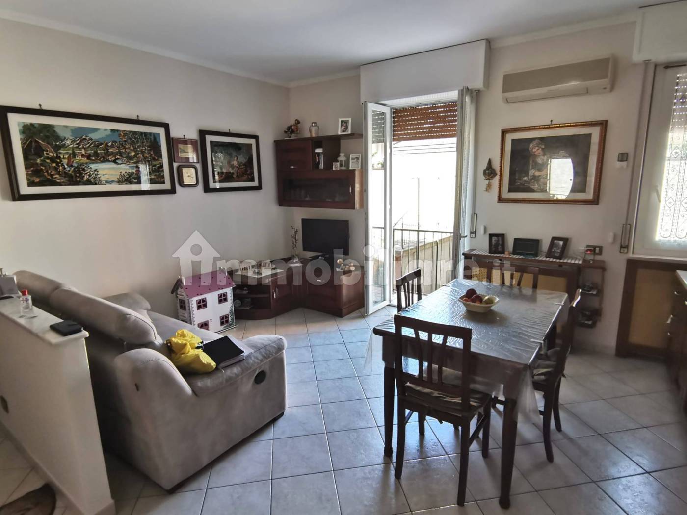 Trilocale via Romagna 1, Cascame, San Giovanni, Vigevano