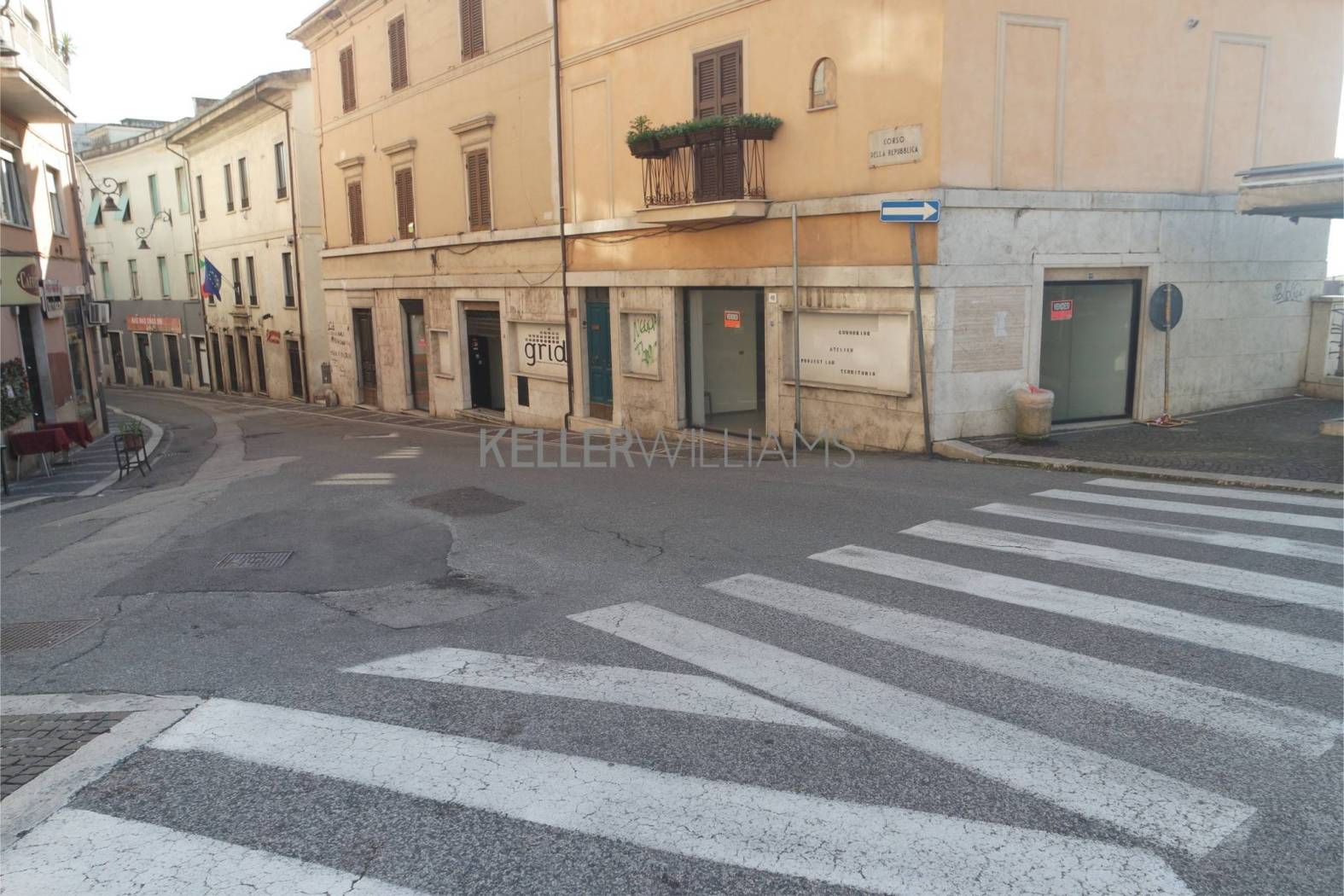 Locale commerciale in Vendita