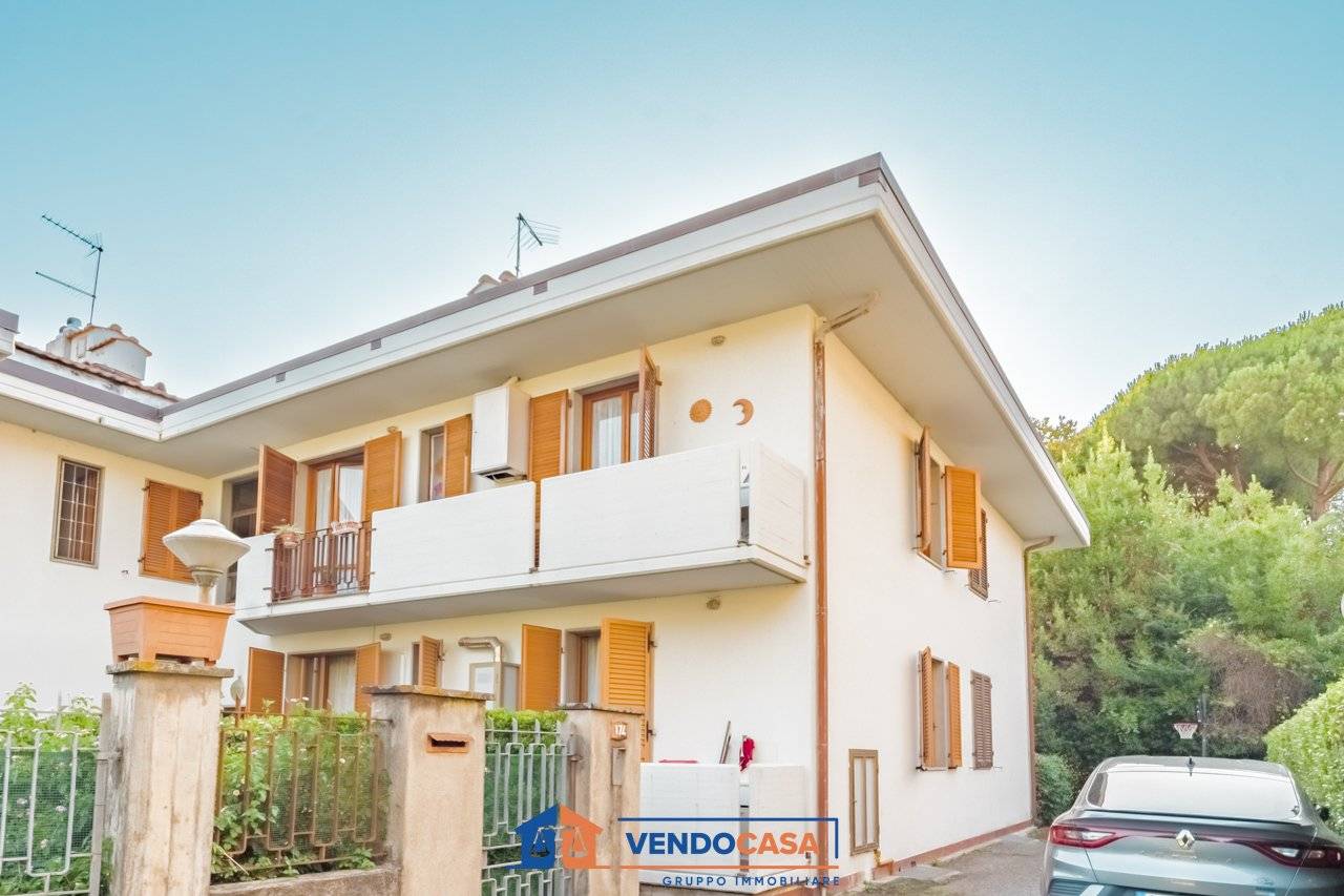 Trilocale via San Giuseppe Vecchio 176, Marina di Massa Centro, Massa