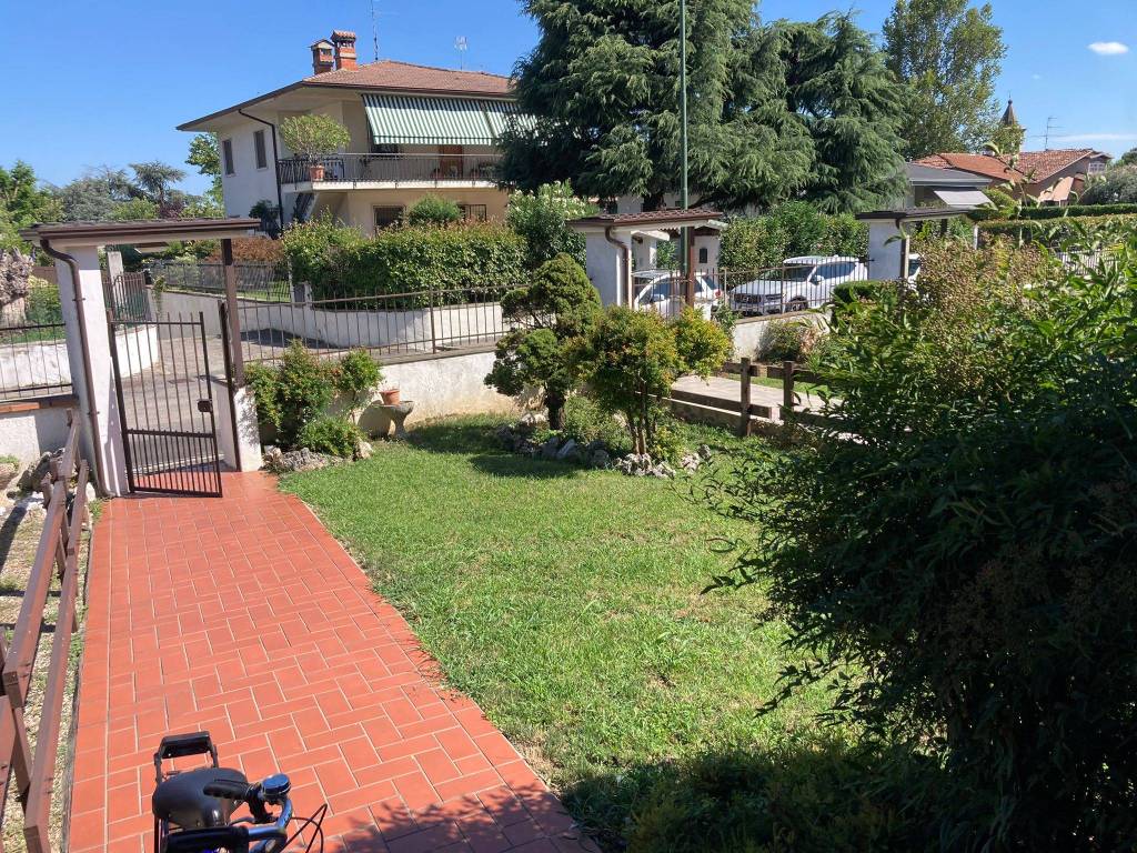 Vendita Villa a schiera in piazza Giuseppe Mazzini Capriano del Colle ...