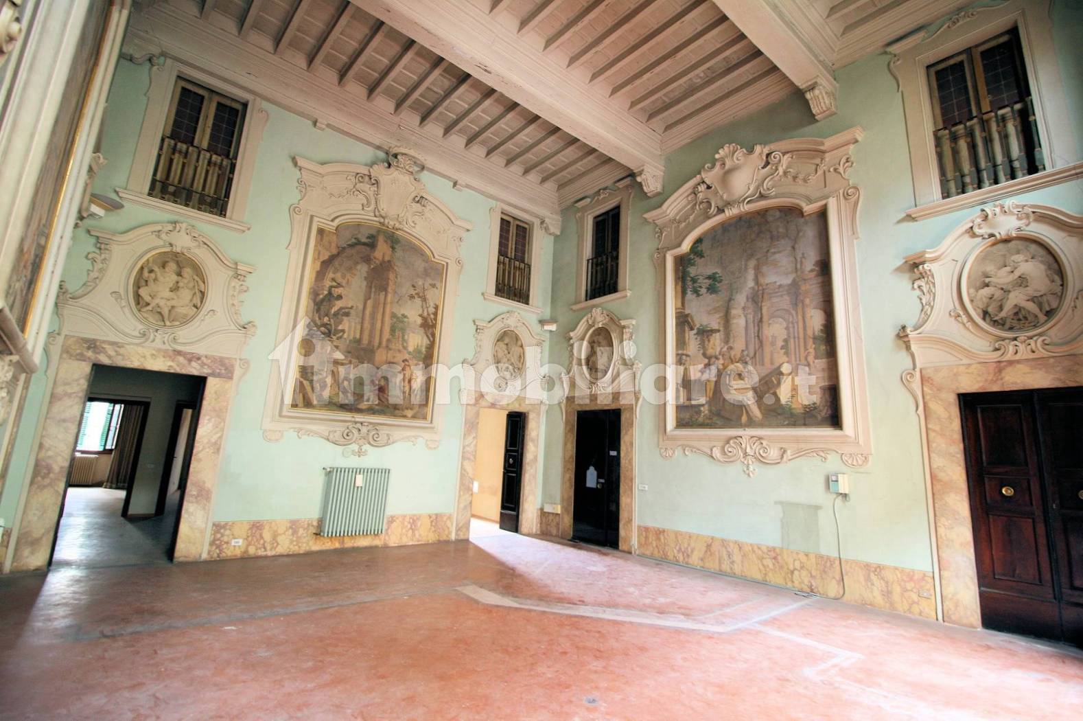 Appartamento buono stato, primo piano, Piazza della Sala, Pistoia