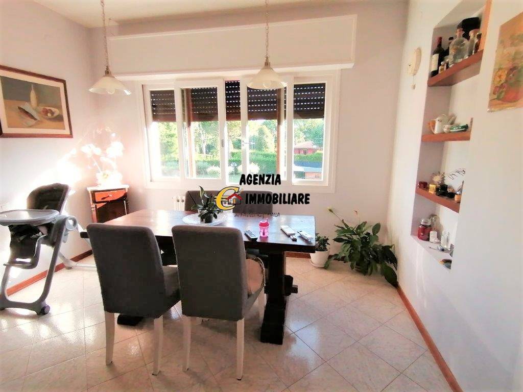 Appartamento ottimo stato, primo piano, Pietrasanta