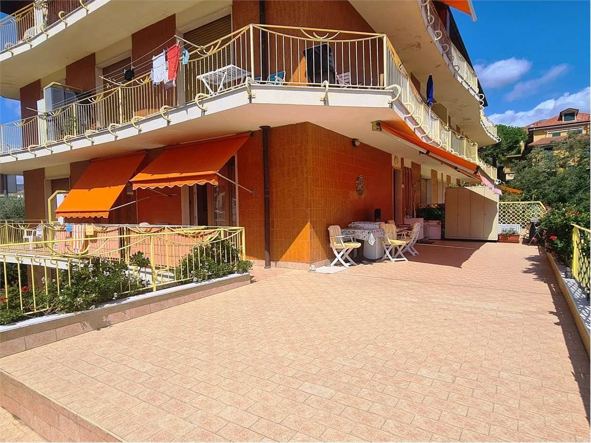 Bilocale piazza magnolie, Centro, San Bartolomeo al Mare