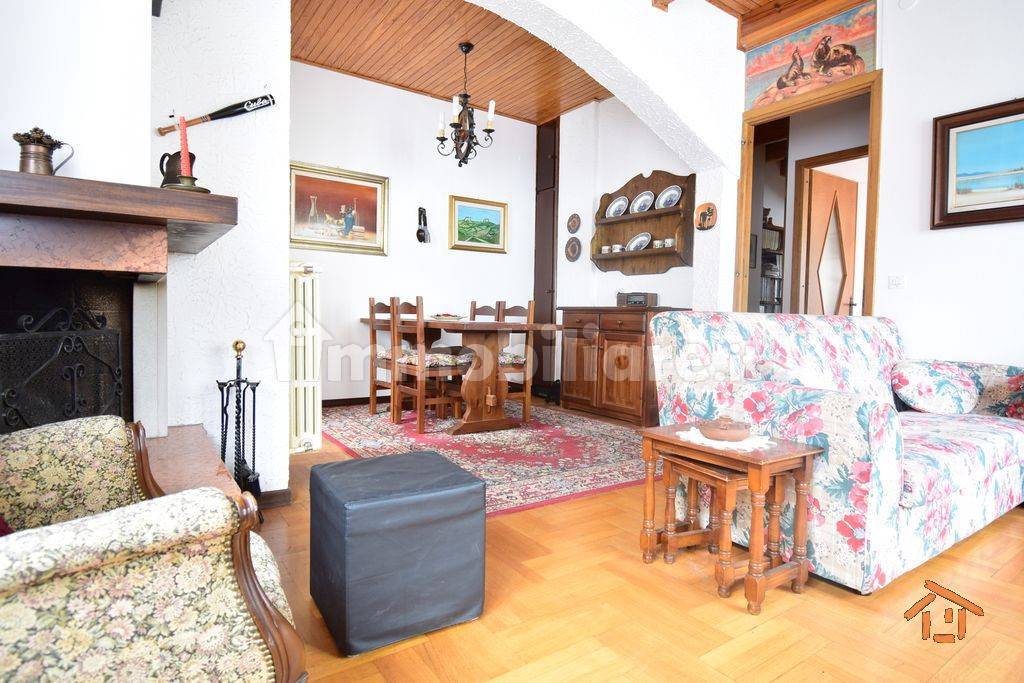 Trilocale Strada Regionale di Antagnod 3, Corbet, Ayas