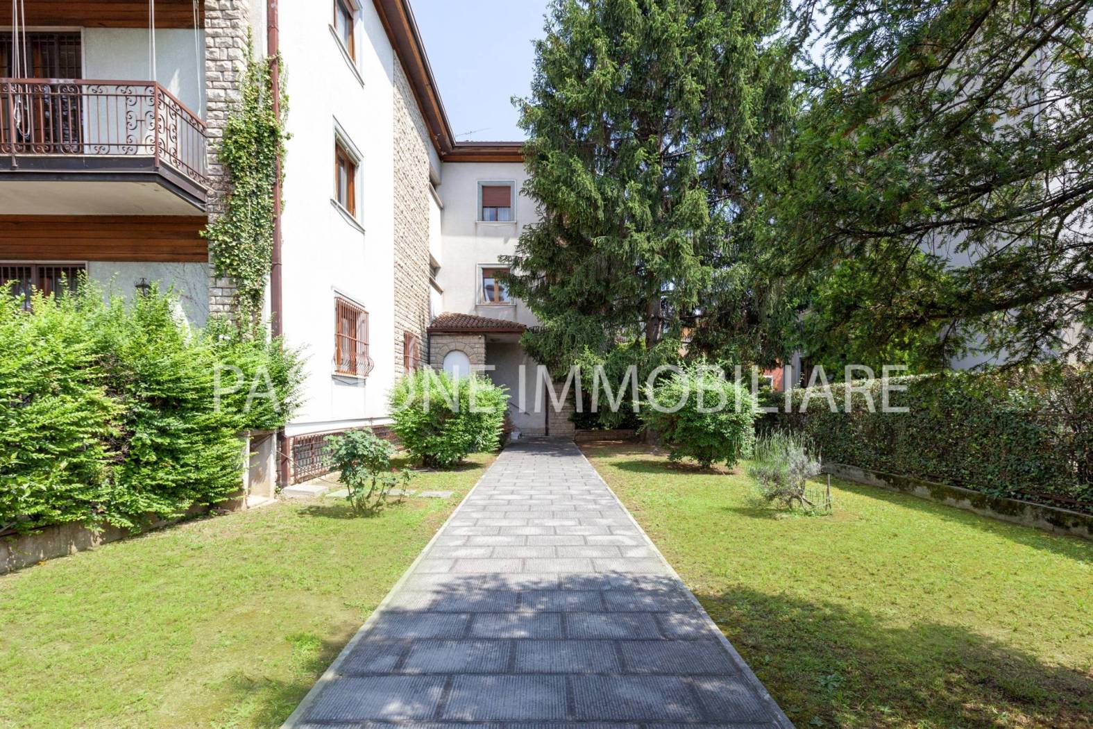 Quadrilocale viale Europa, Ospedale Civile, Brescia