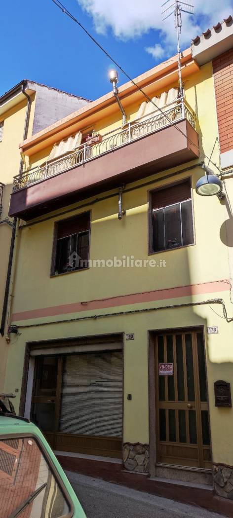 Trilocale via Umberto I 178, Jerzu