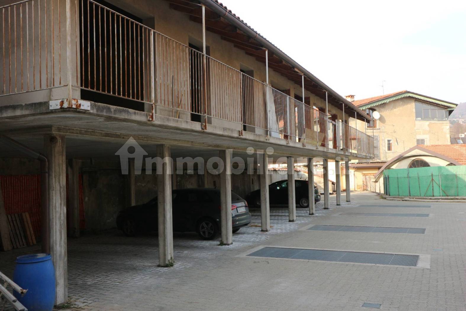 Posto auto - moto in Vendita