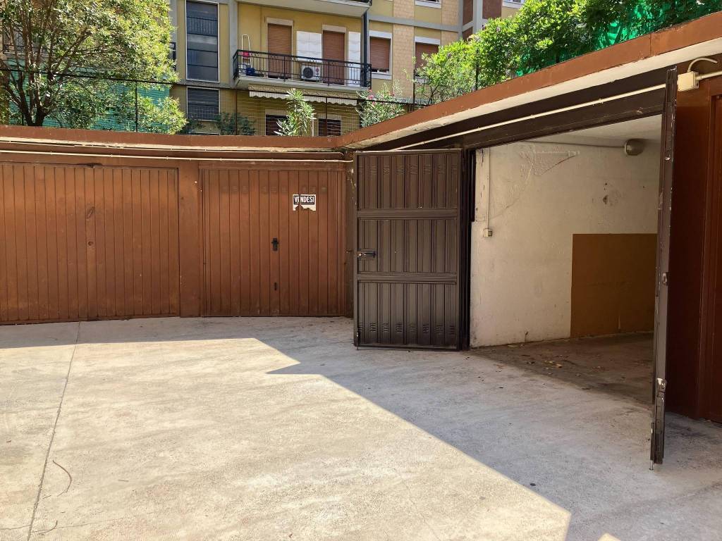 Garage - Box via Repubblica Argentina 100, Brescia, Rif. 105134545 ...
