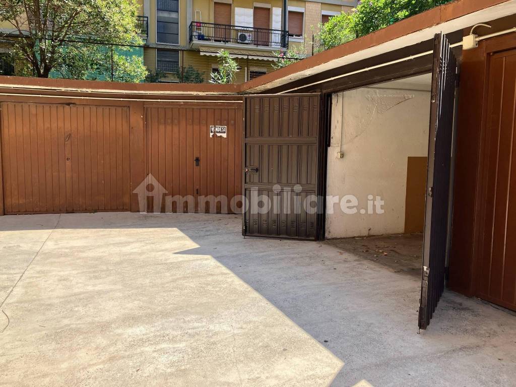 Garage - Box via Repubblica Argentina 100, Brescia, Rif. 105134545 ...