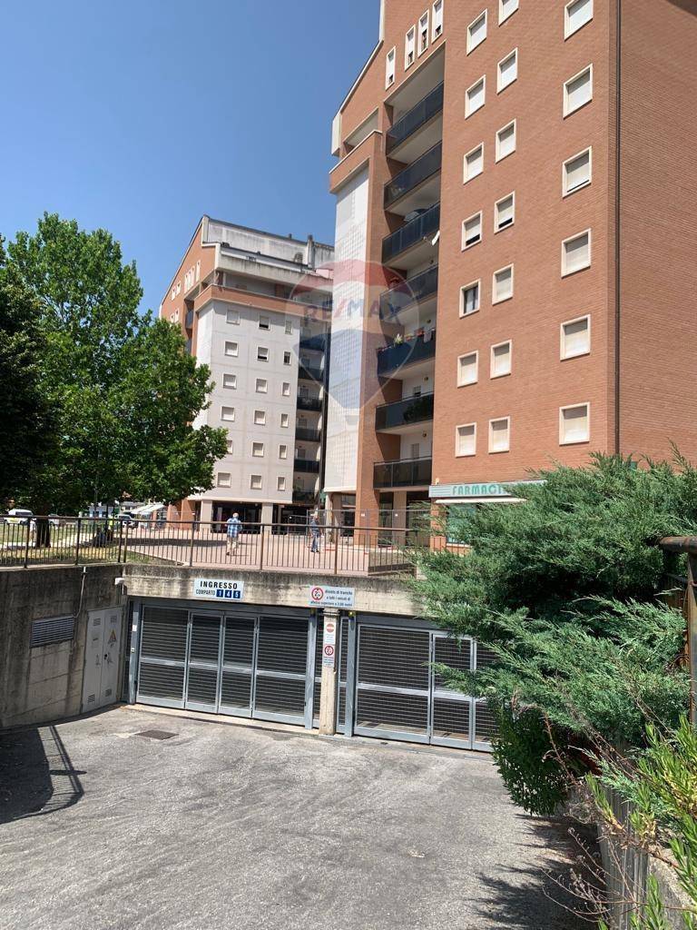 Garage - Box in Vendita