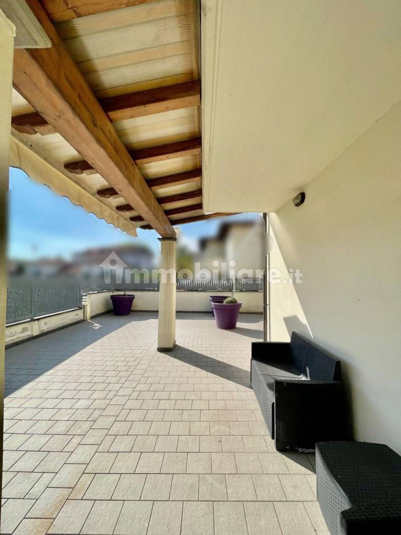 Quadrilocale via San Leonardo, Marina di Massa Centro, Massa