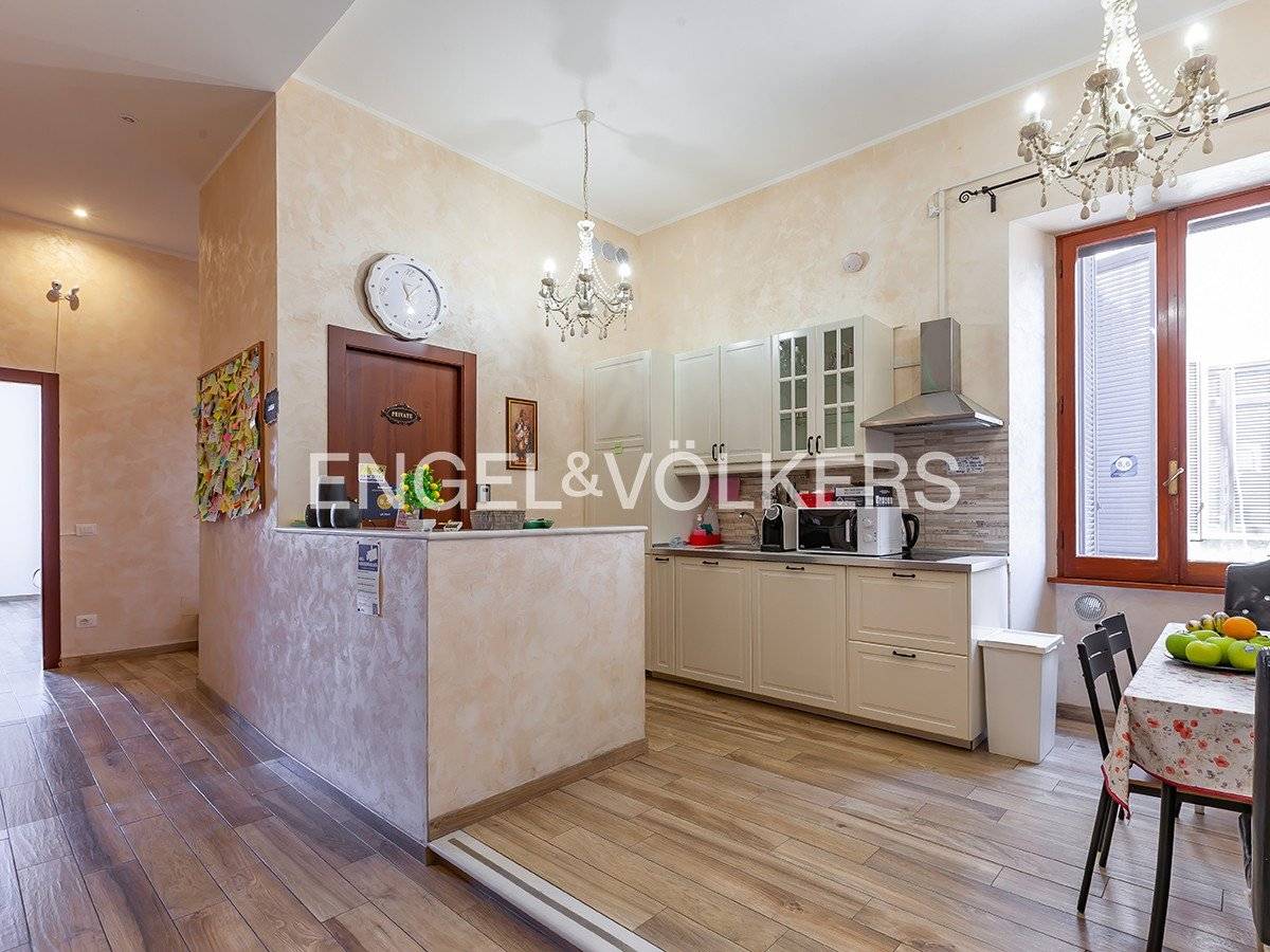 Appartamento via Benedetto Cairoli, Esquilino, Roma