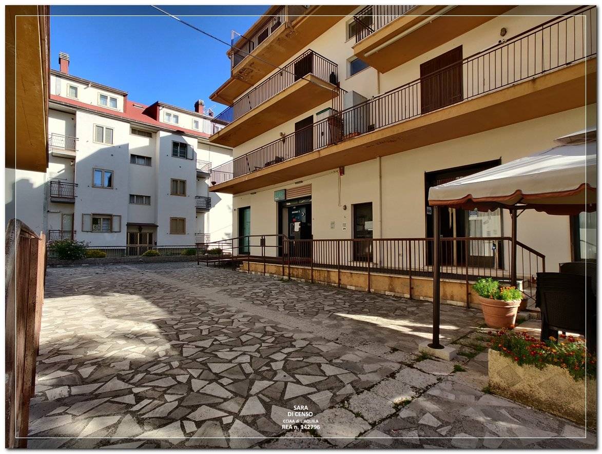 Locale commerciale in Vendita