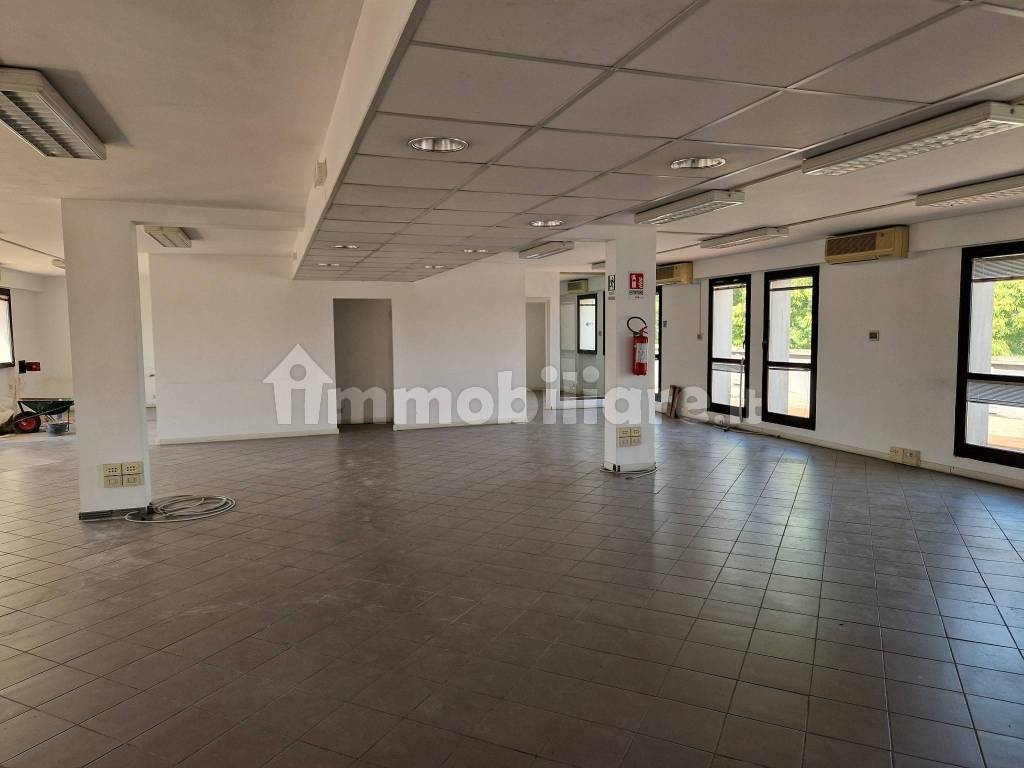 Palazzo - Edificio via Pietro Boccanelli 3, Roma, Rif. 105183697 ...