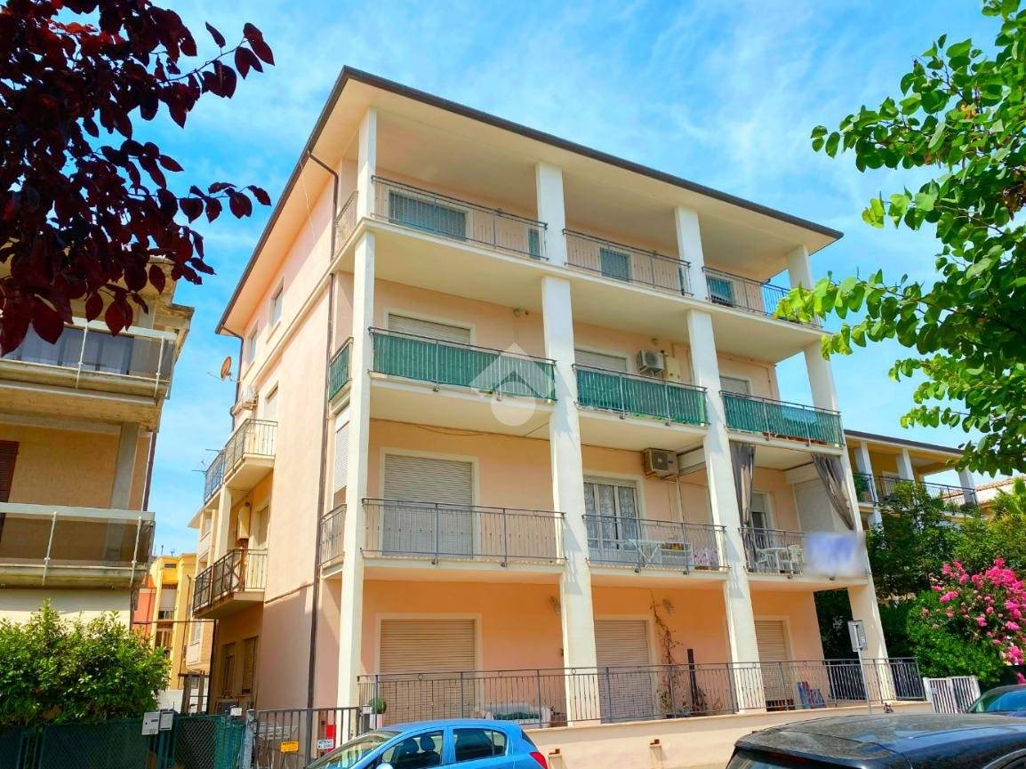 Quadrilocale via Nazario Sauro 107, Porto San Giorgio