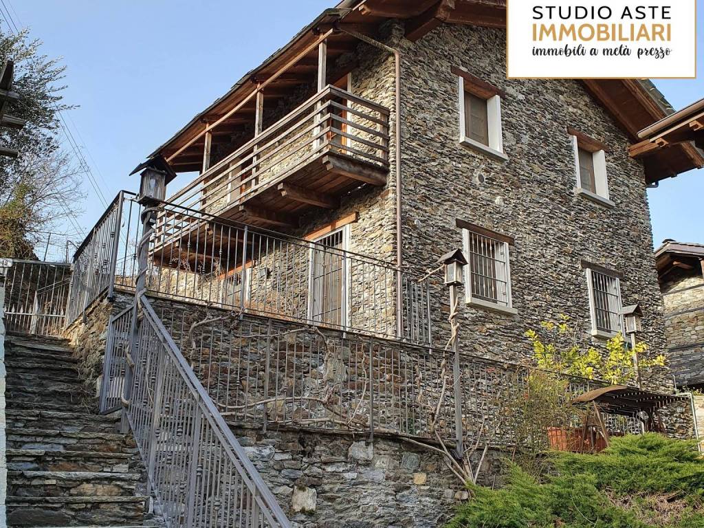 Asta per appartamento, via al Forte di Fuentes 19 Colico, rif ...