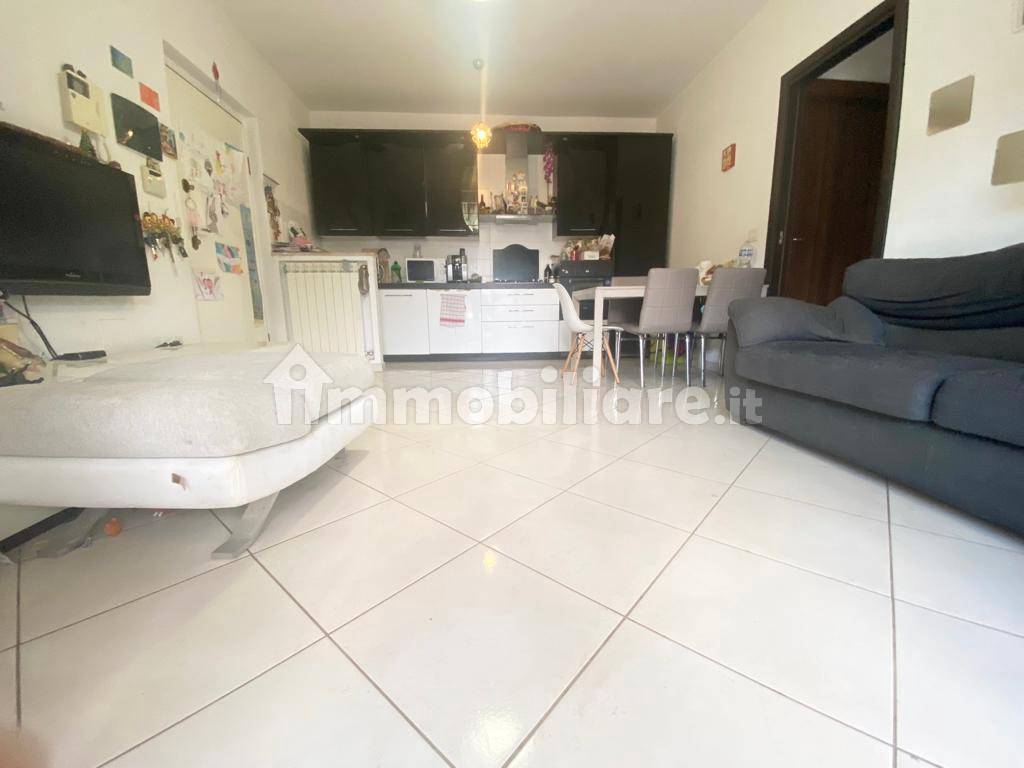 Vendita Appartamento Pescara. Trilocale in via Colle Innamorati 335. Ottimo stato, piano ...