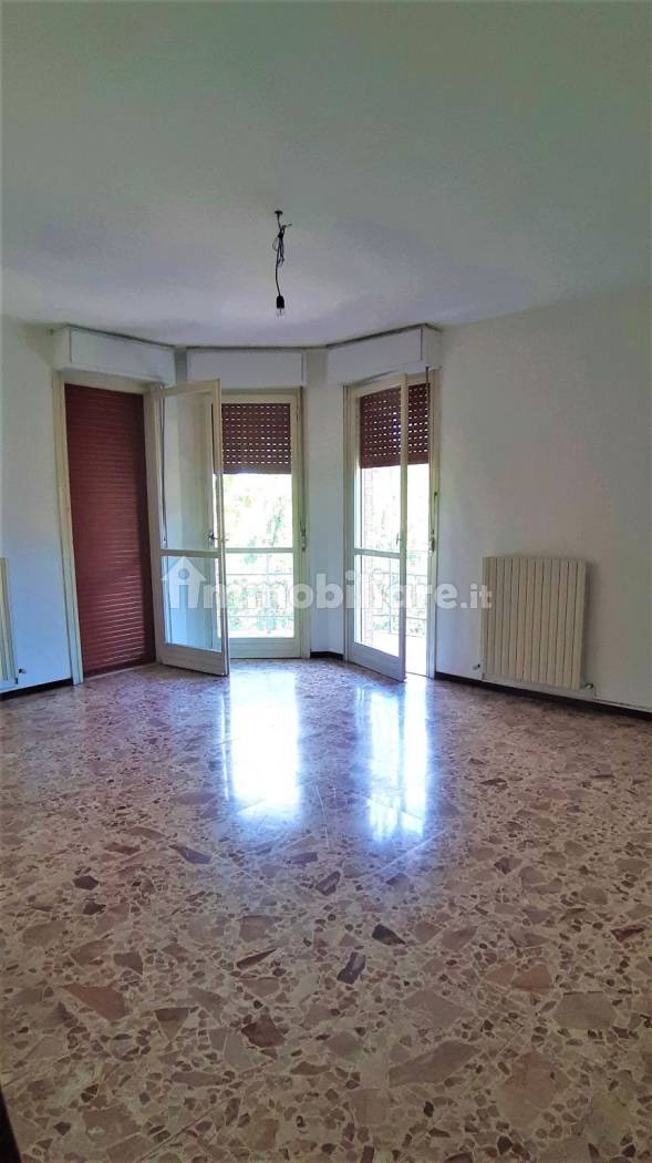 Trilocale via Luigi Gonzaga 4A, Centro, Guastalla