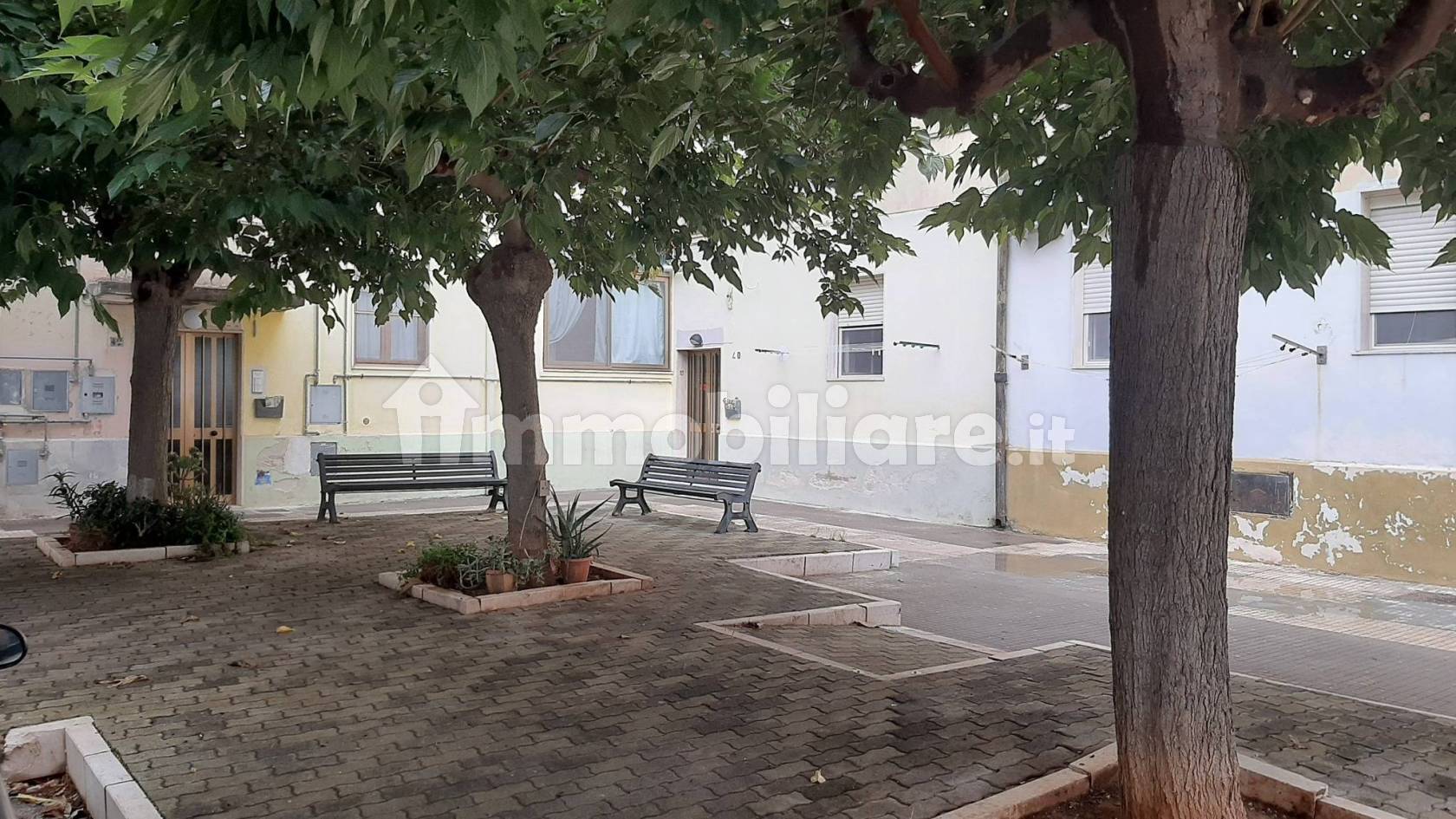 Bilocale via Emilia 40, Commenda, Brindisi