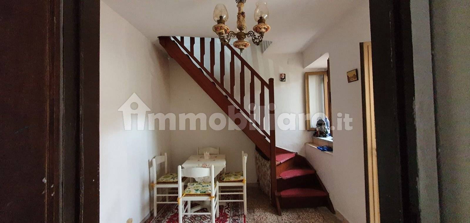 Trilocale via Municipio 9, Pazzano