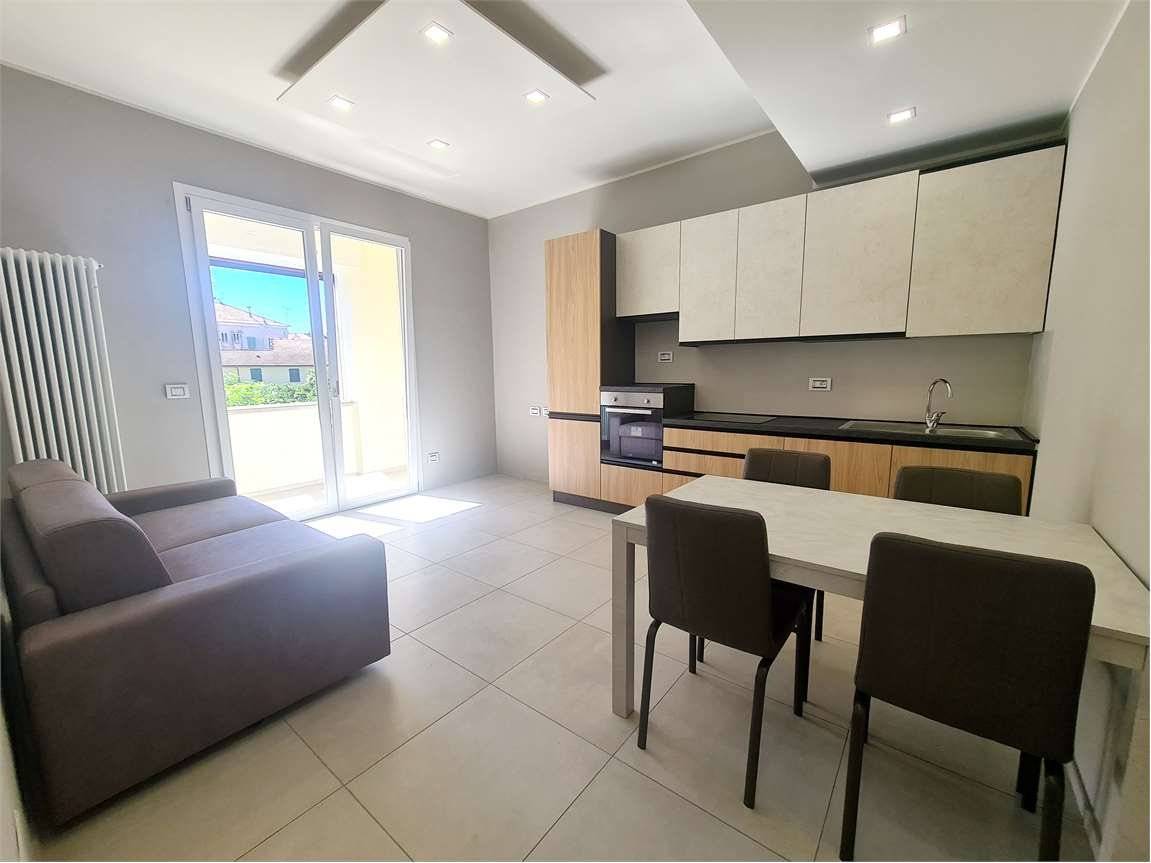 Trilocale viale kennedy, Centro, Diano Marina