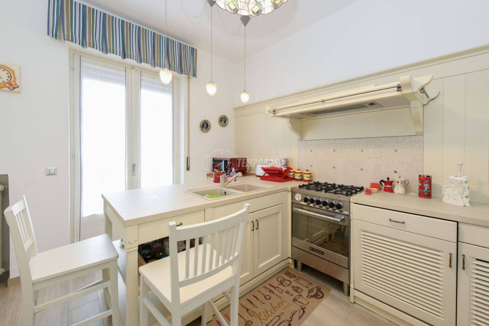 Quadrilocale ottimo stato, secondo piano, Centro, Peschiera del Garda