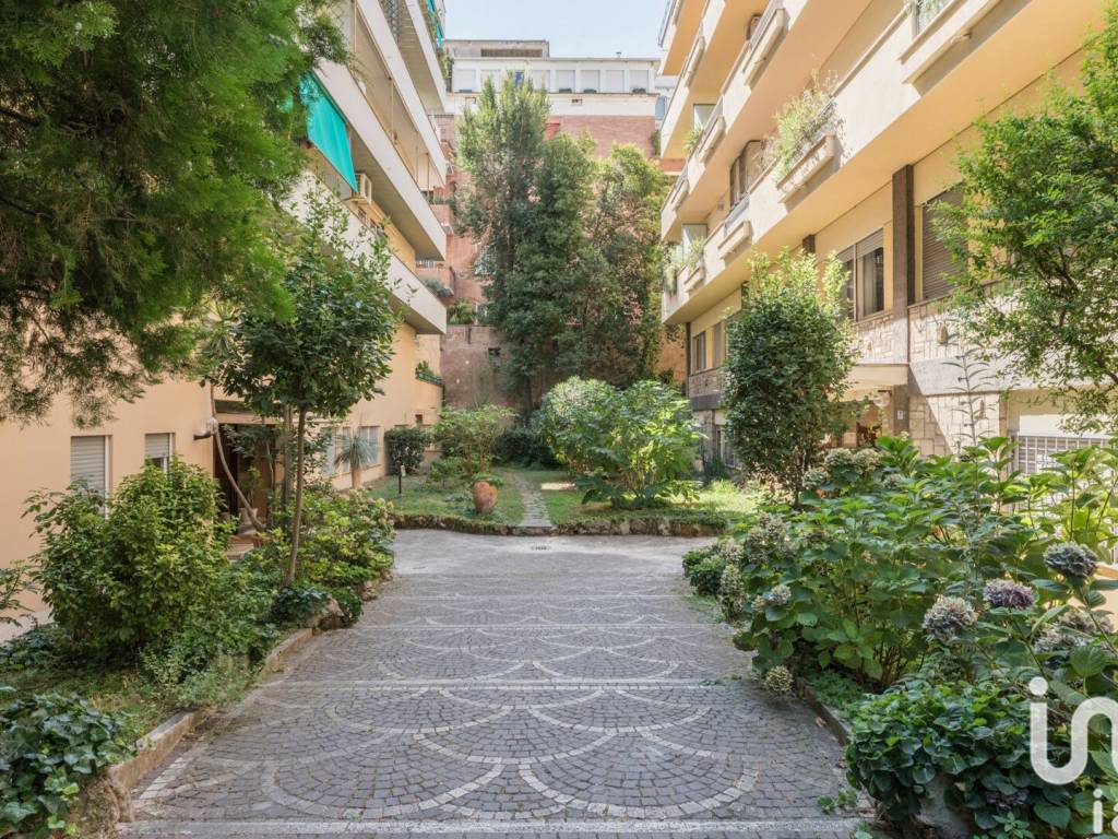 Ufficio - Studio largo Messico, Roma, Rif. 105244113 - Immobiliare.it