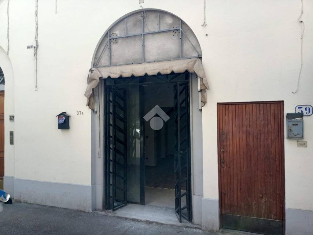 Locale commerciale via della Bellariva, Firenze, Rif. 105247337 ...