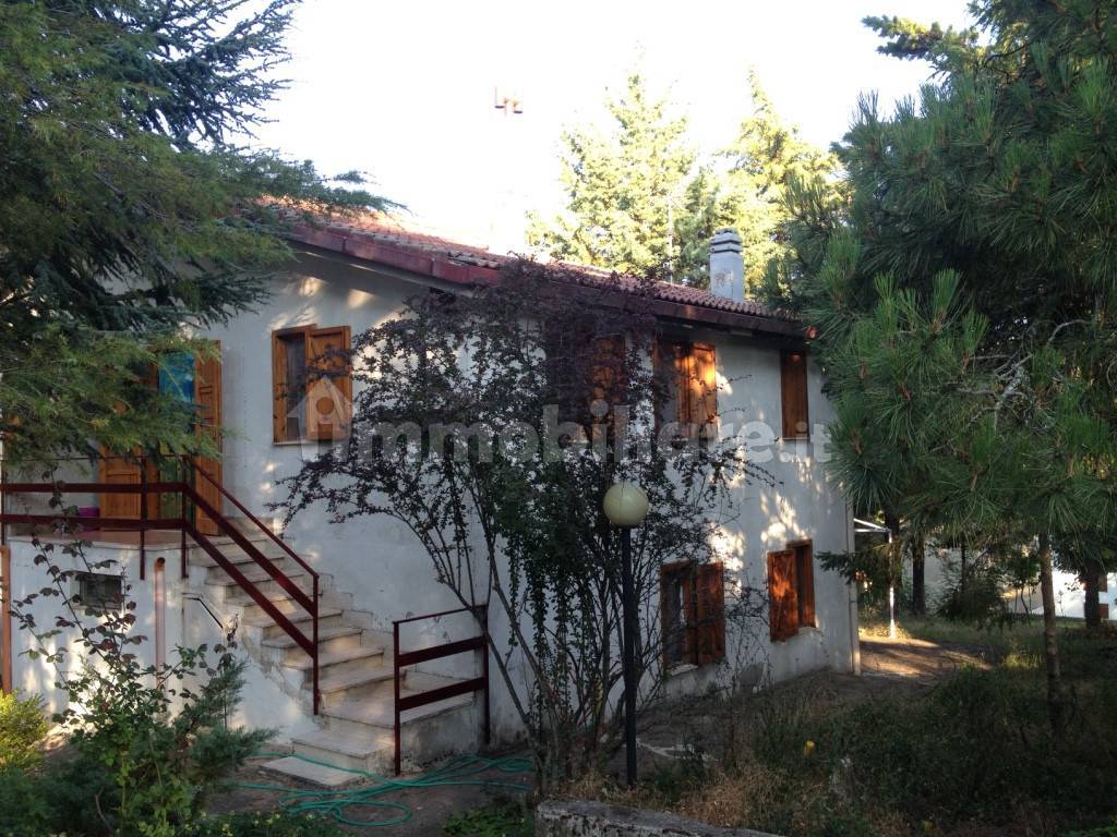 Vendita Villa bifamiliare in Località Dosco Montepiano Cirigliano ...